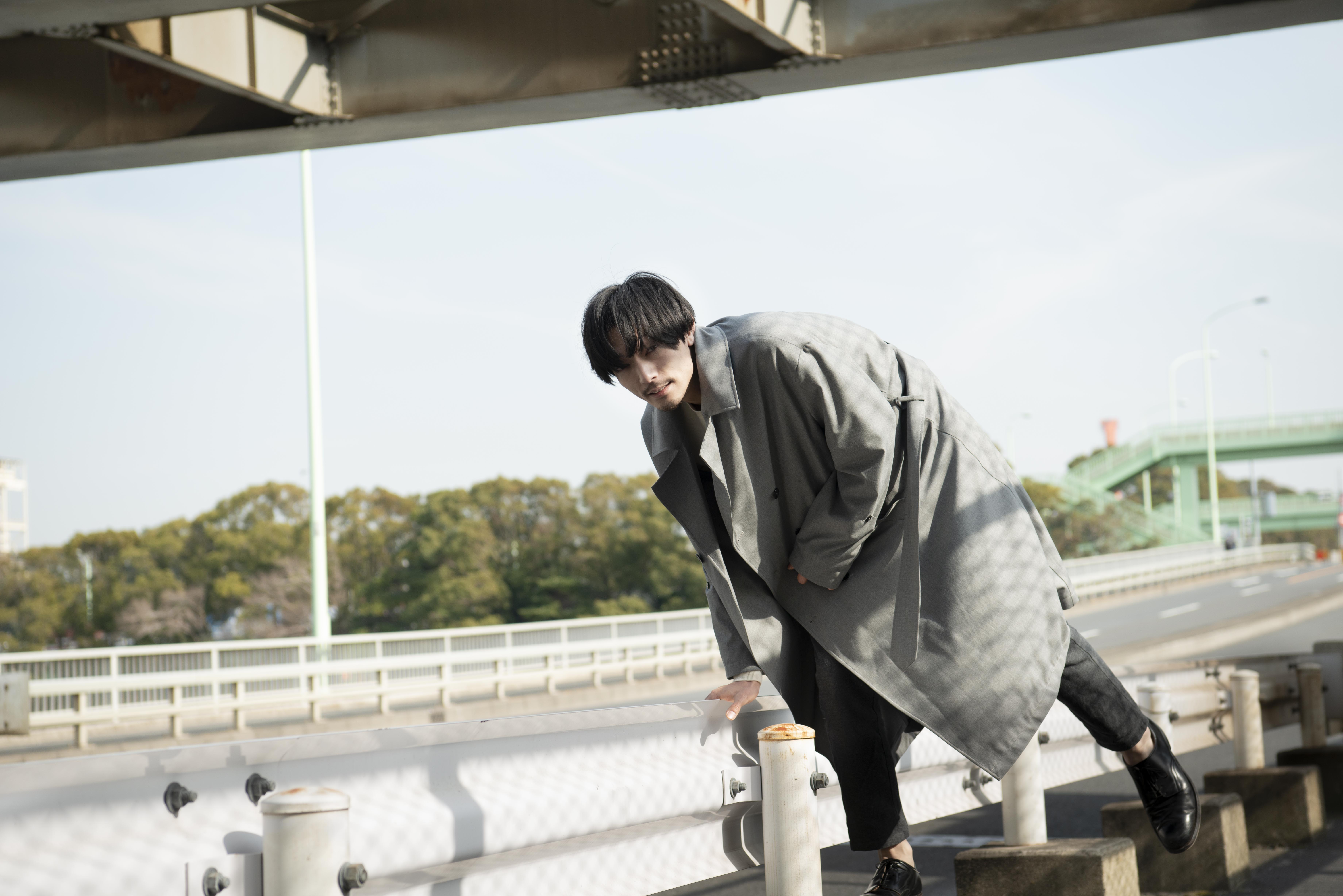 10_OMN0522 | Negative Pop